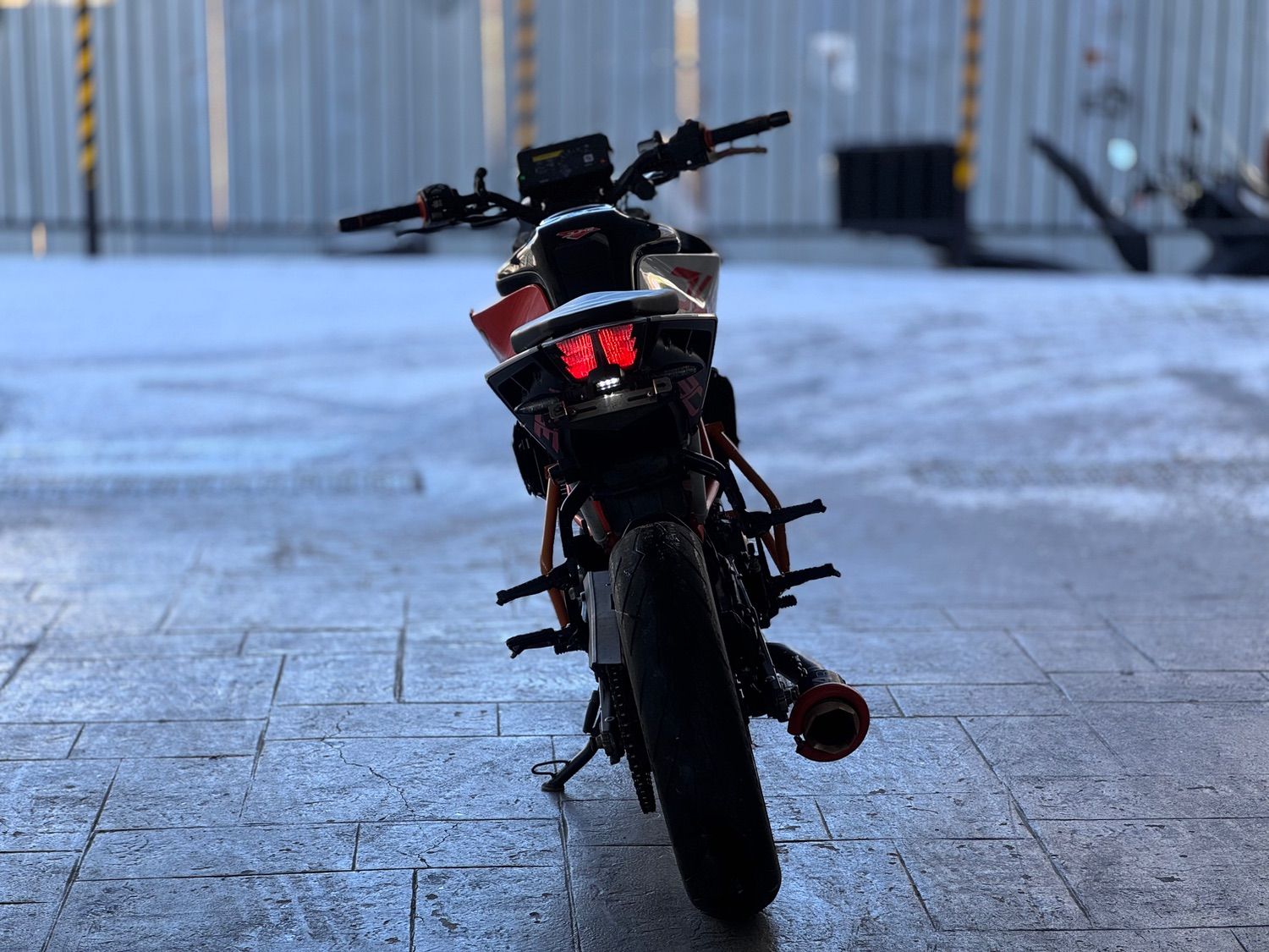KTM 390 듀크 2018년식 개인중고 235만원 | 라이트바겐