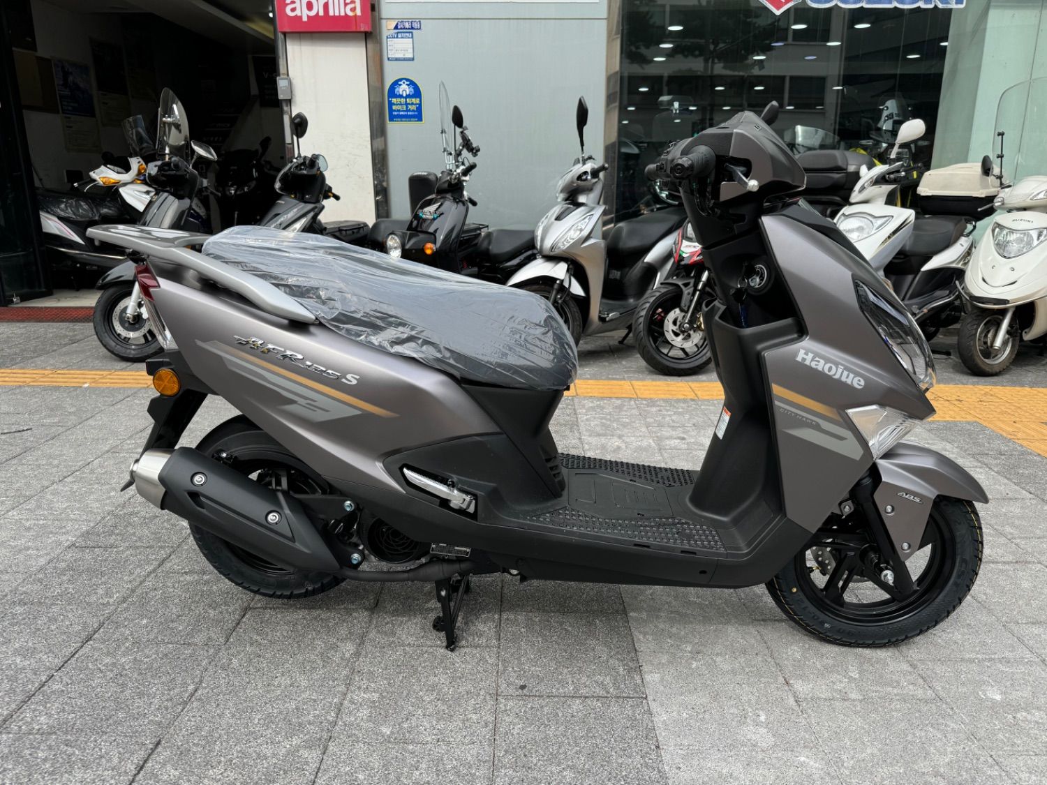 하우주 AFR 125 S 2025년식 개인중고 359만원 | 라이트바겐